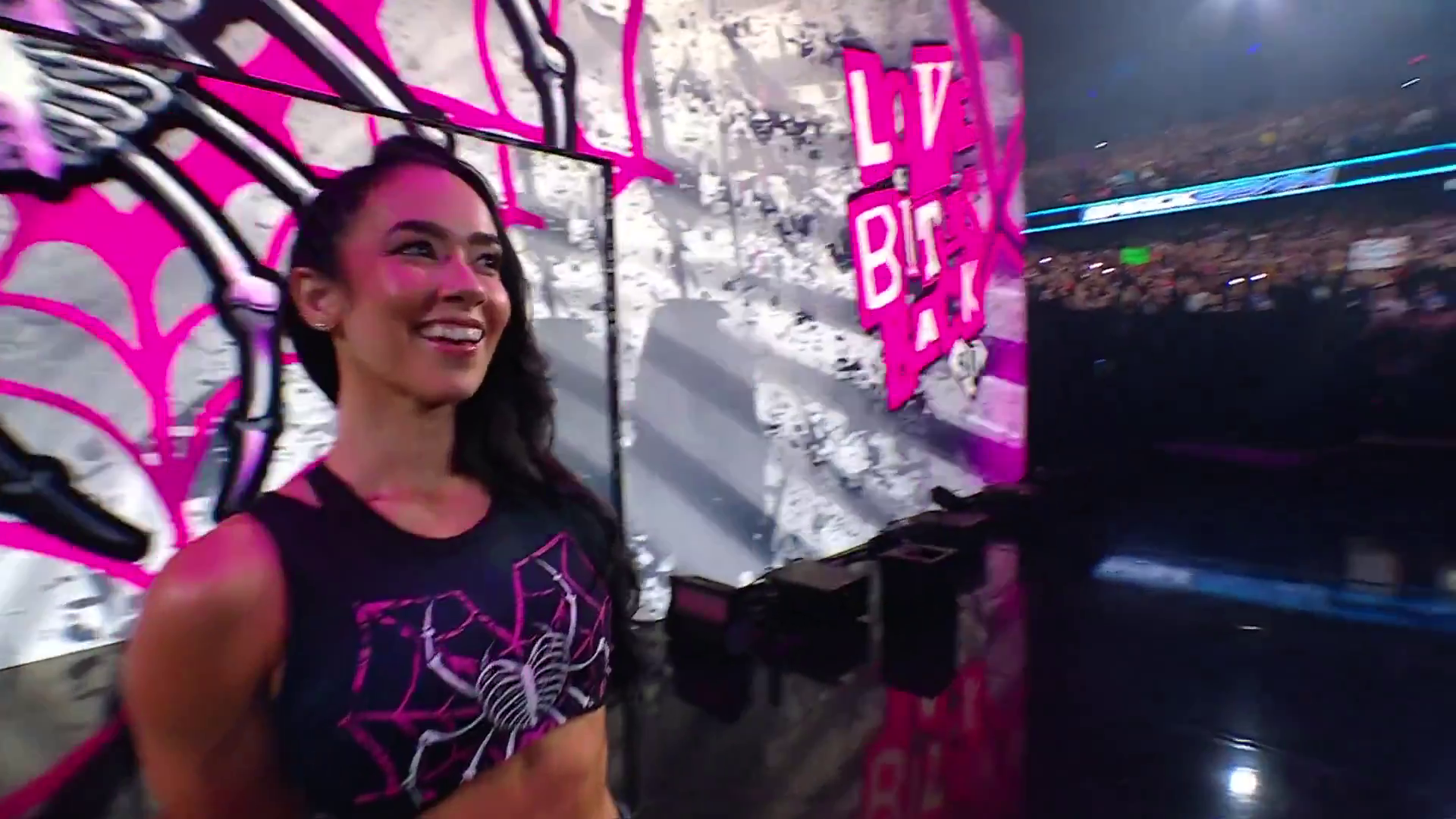 AJ Lee Makes Surprise WWE Return at 9/5 WWE SmackDown Show – TPWW