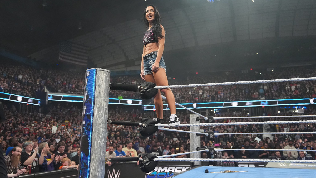WWE: AJ Lee on Her WWE Return, AJ Styles on Paris Crowd Reaction at 9/1 WWE RAW Show “Will Stay ...